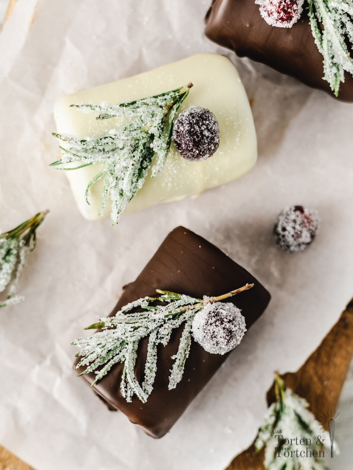 Mini Cake Rolls aus Kuchenresten